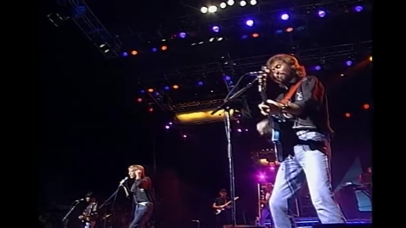Bee Gees - Nights On Broadway (Live-HQ) — Видео от Андрея Саушкина ...
